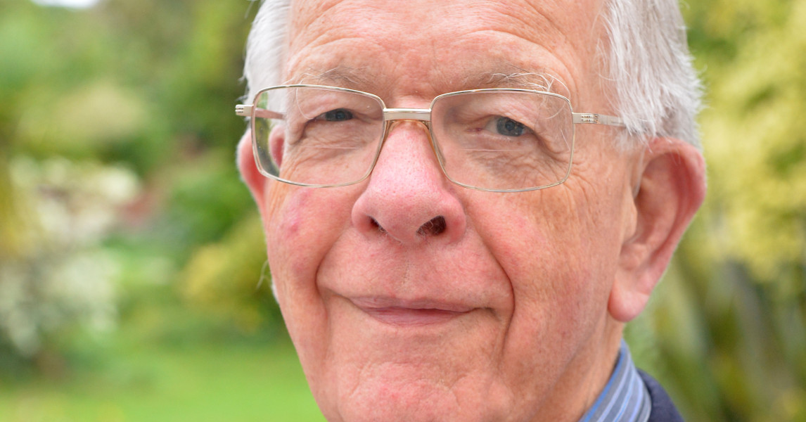 Dr Andrew Kirk | Union Theological College